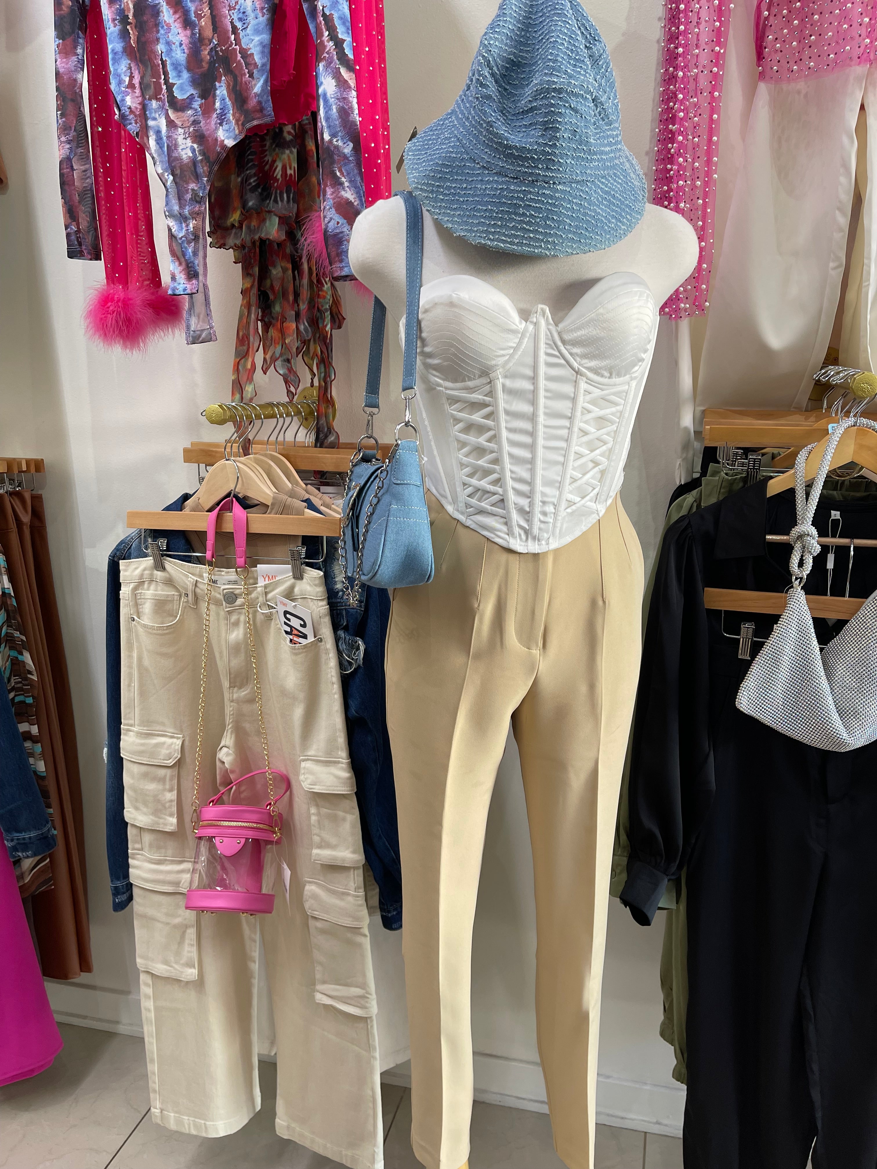 Esmii Moda– esmiimoda